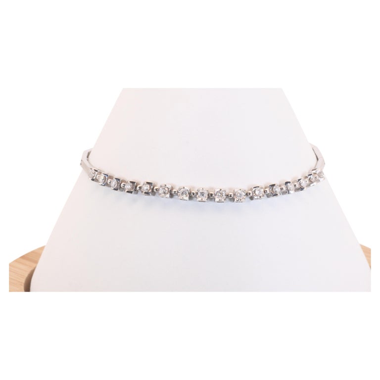Stunning 18k White Gold Tennis Bracelet with 0.24ct Natural Diamonds For Sale at 1stDibs
