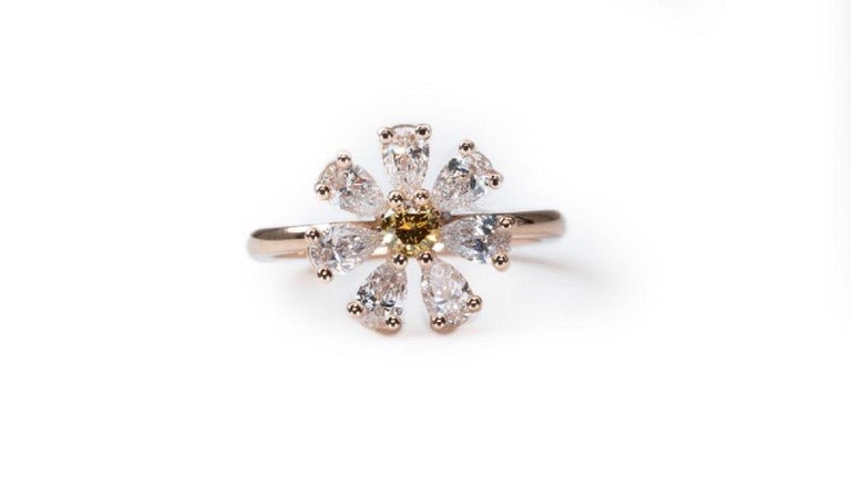 Stunning 18k Yellow Gold Flower Ring with 1.08 Ct Natural Diamond, AIG ...