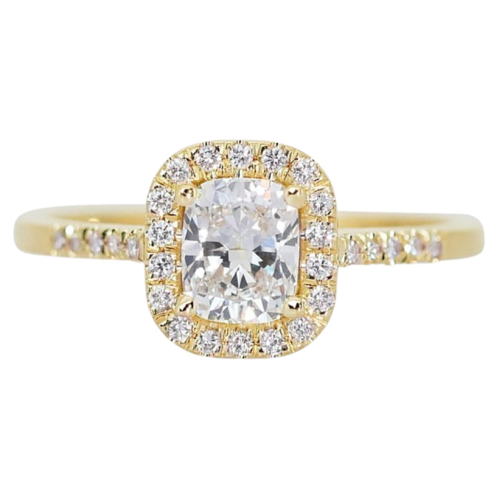 Stunning 18k Yellow Gold Ring with 1.01 carat Natural Diamond For Sale ...