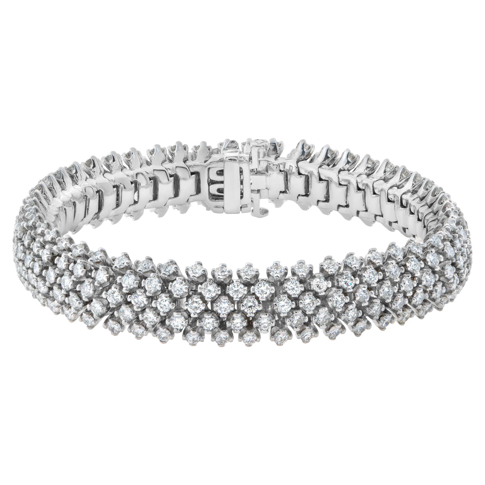 18k white gold diamond line bracele with 4.55 carats in round and ...