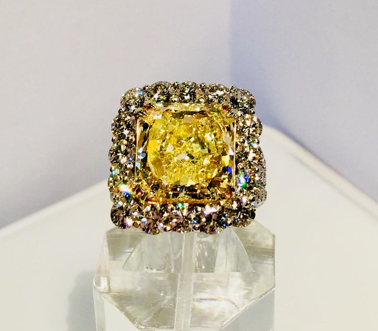 Stunning 8.48 Carat Certified Natural Fancy Yellow Square Cut Diamond ...