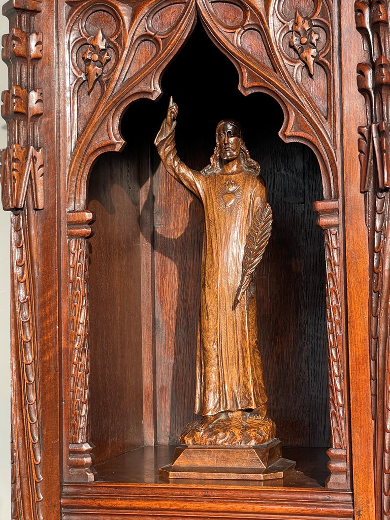 Stunning Antique Hand Carved Gothic Revival Nutwood Pedestal Sculpture ...