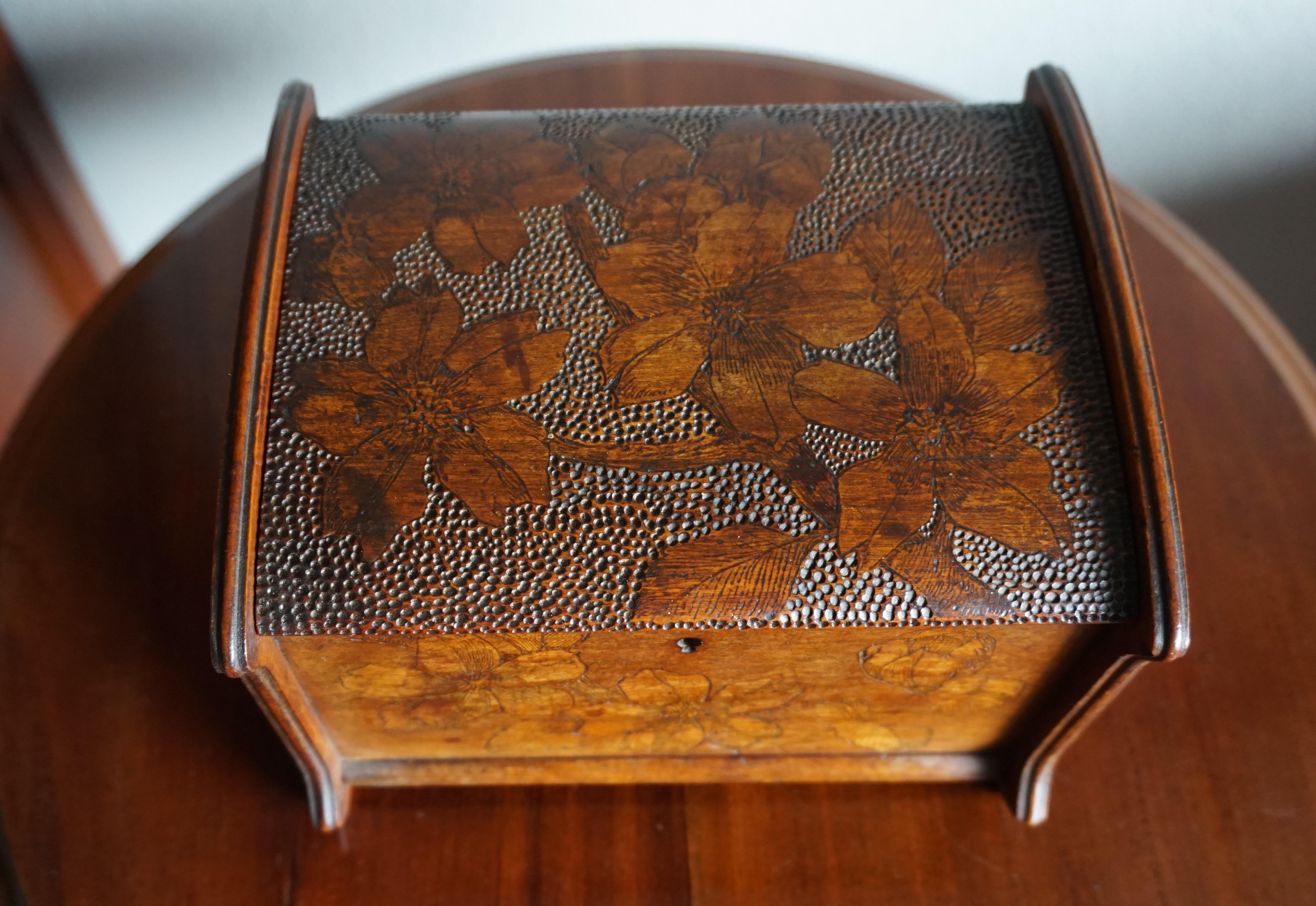 Stunning Arts and Crafts Box with Finest Hand Carved Flower Patterns in ...