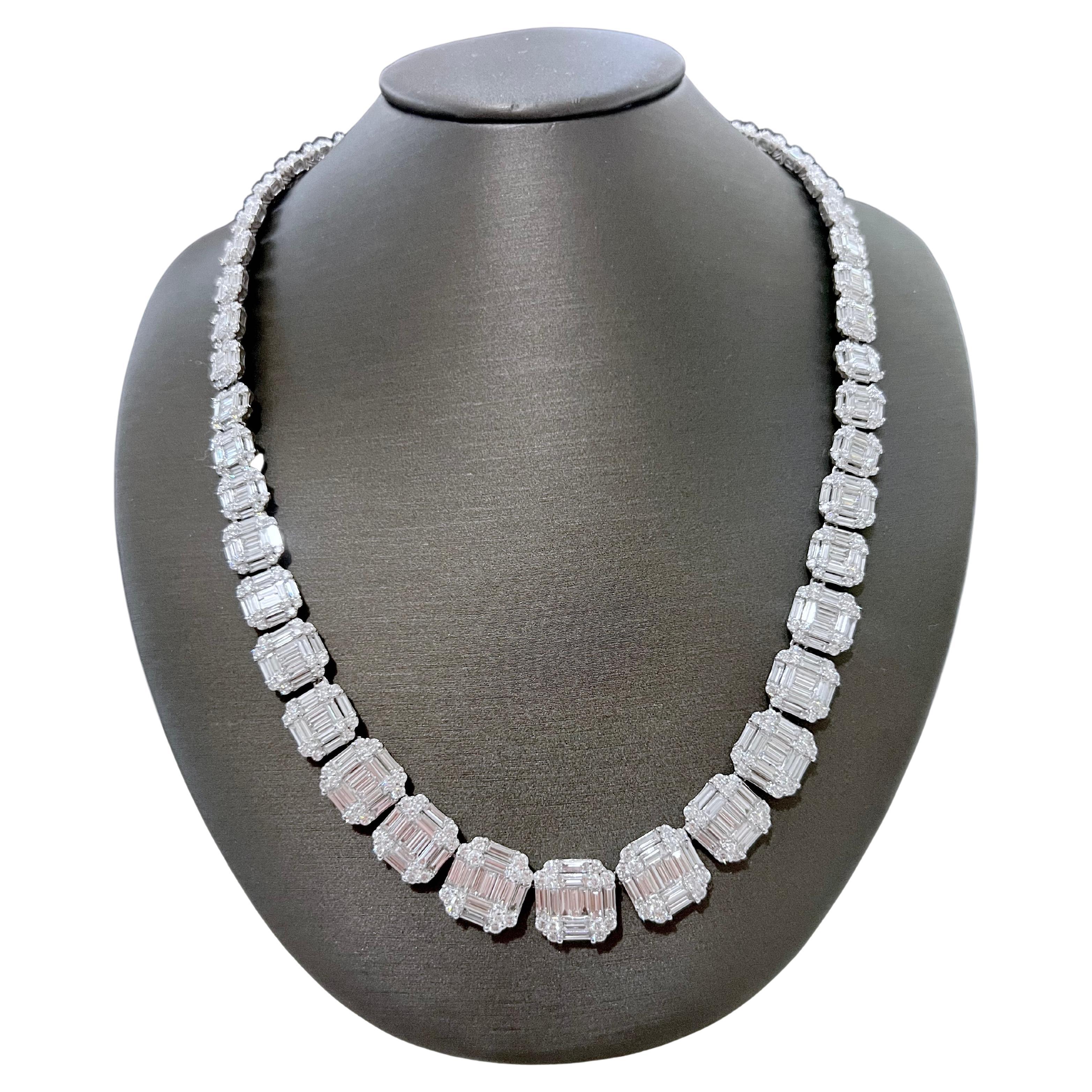 Stunning Diamond Baguette Necklace in 18k White Gold For Sale at 1stDibs