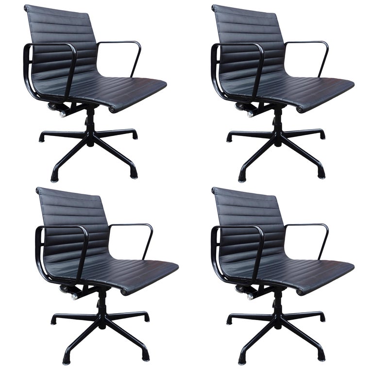 Stunning Eames Aluminum Group Chairs for Herman Miller Black on Black ...