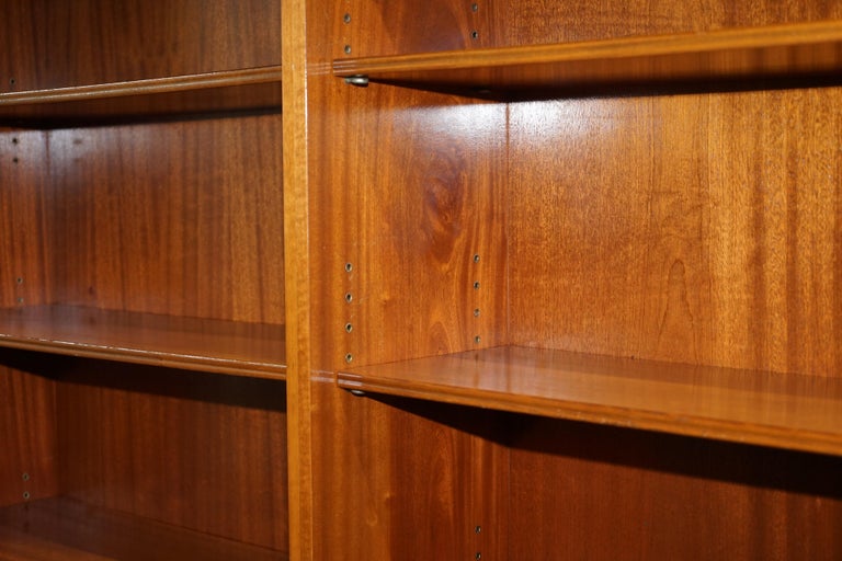 Stunning FLAMED YEW WOOD BRADLEY ENGLAND TRIPLE BANK LiBRARY BOOKCASE CUPBOARD at 1stDibs