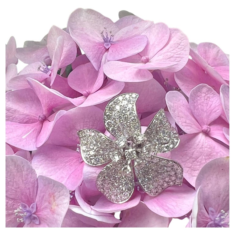 Stunning Large 6 Carat Pavé Diamond Flower Cocktail Ring in 18 Karat ...