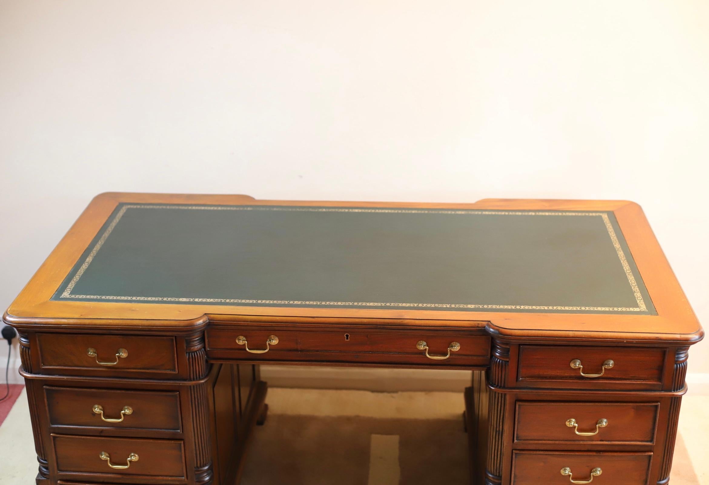 Stunning Large Georgian Style Partner's Desk For Sale at 1stDibs