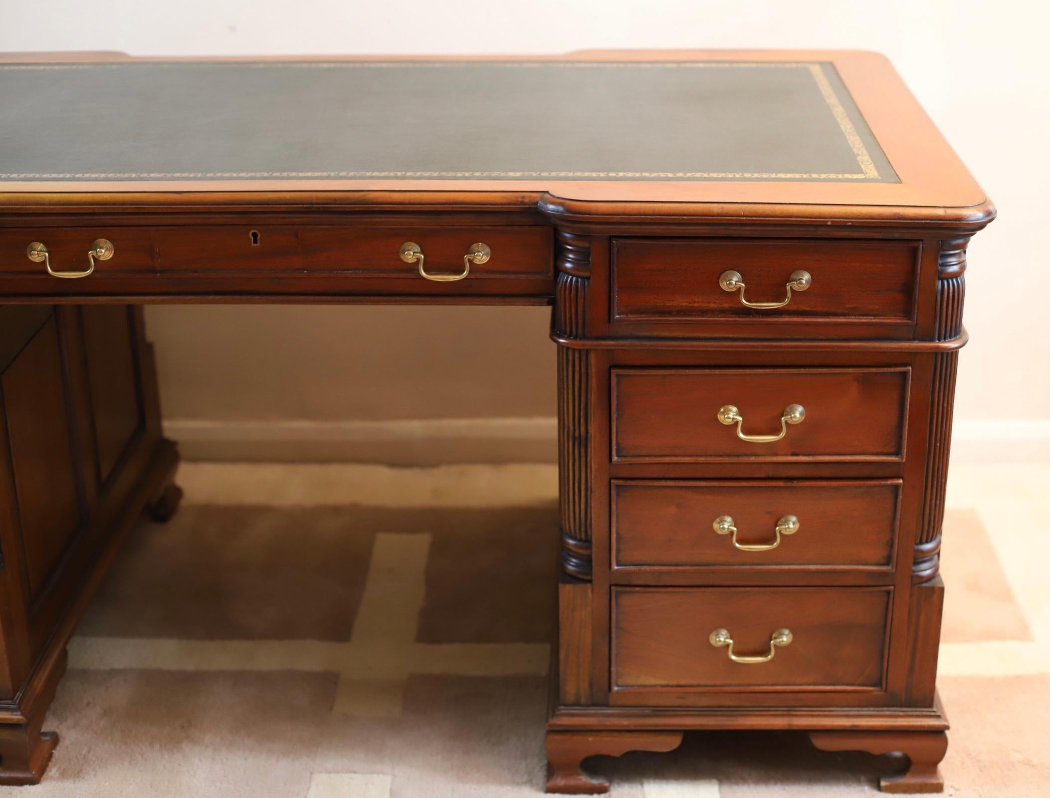 Stunning Large Georgian Style Partner's Desk For Sale at 1stDibs