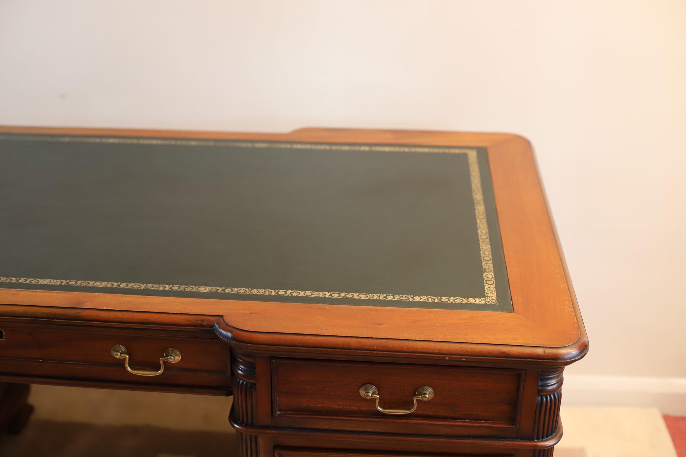 Stunning Large Georgian Style Partner's Desk For Sale at 1stDibs