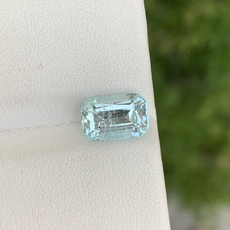 Stunning Light Blue Loose Aquamarine Gemstone 2.75 Carats For Sale at ...