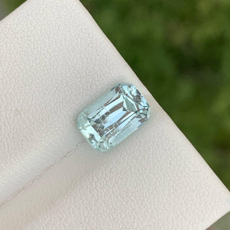 Stunning Light Blue Loose Aquamarine Gemstone 2.75 Carats For Sale at ...