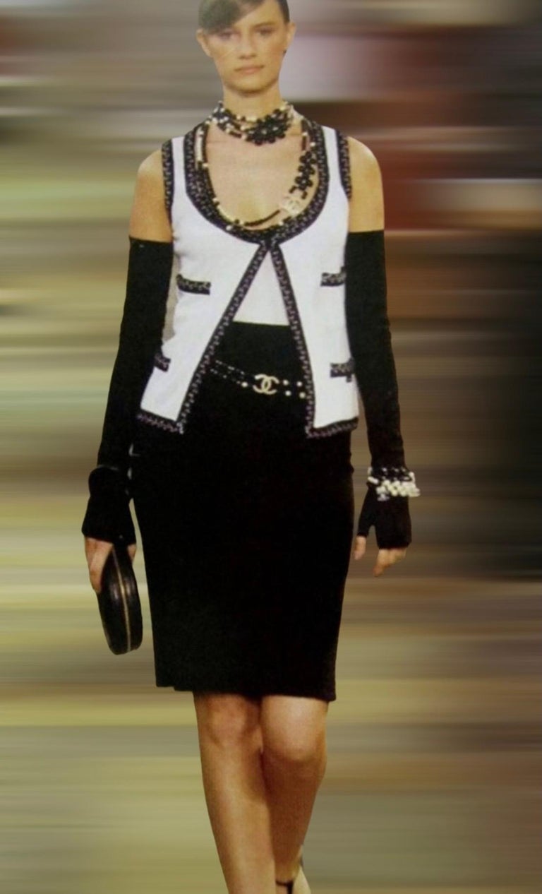 CHANEL Cashmere Signature Dress Gilet Suit Set Ensemble 36 For Sale at ...