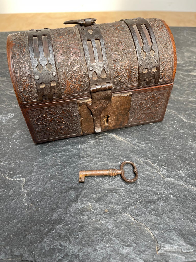 Stunning Renaissance Revival Nuptial Casket / Box, Great Patina, Lock ...