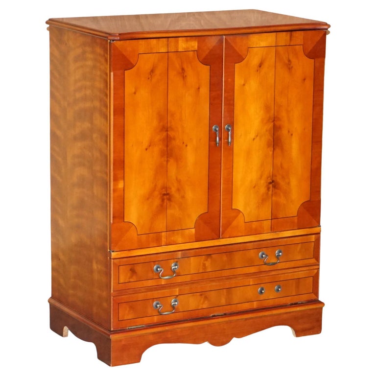 Stunning Yew Wood TV Media Cupboard Designed to House Television and ...
