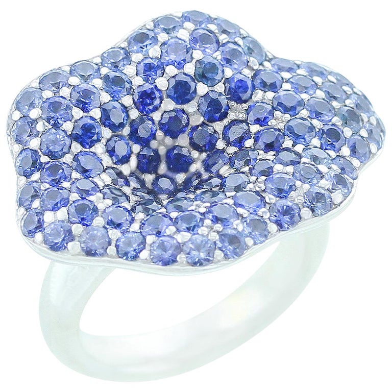 Stylish Floral Blue Sapphire Ring, Part of Jewelry Set For Sale (Free ...