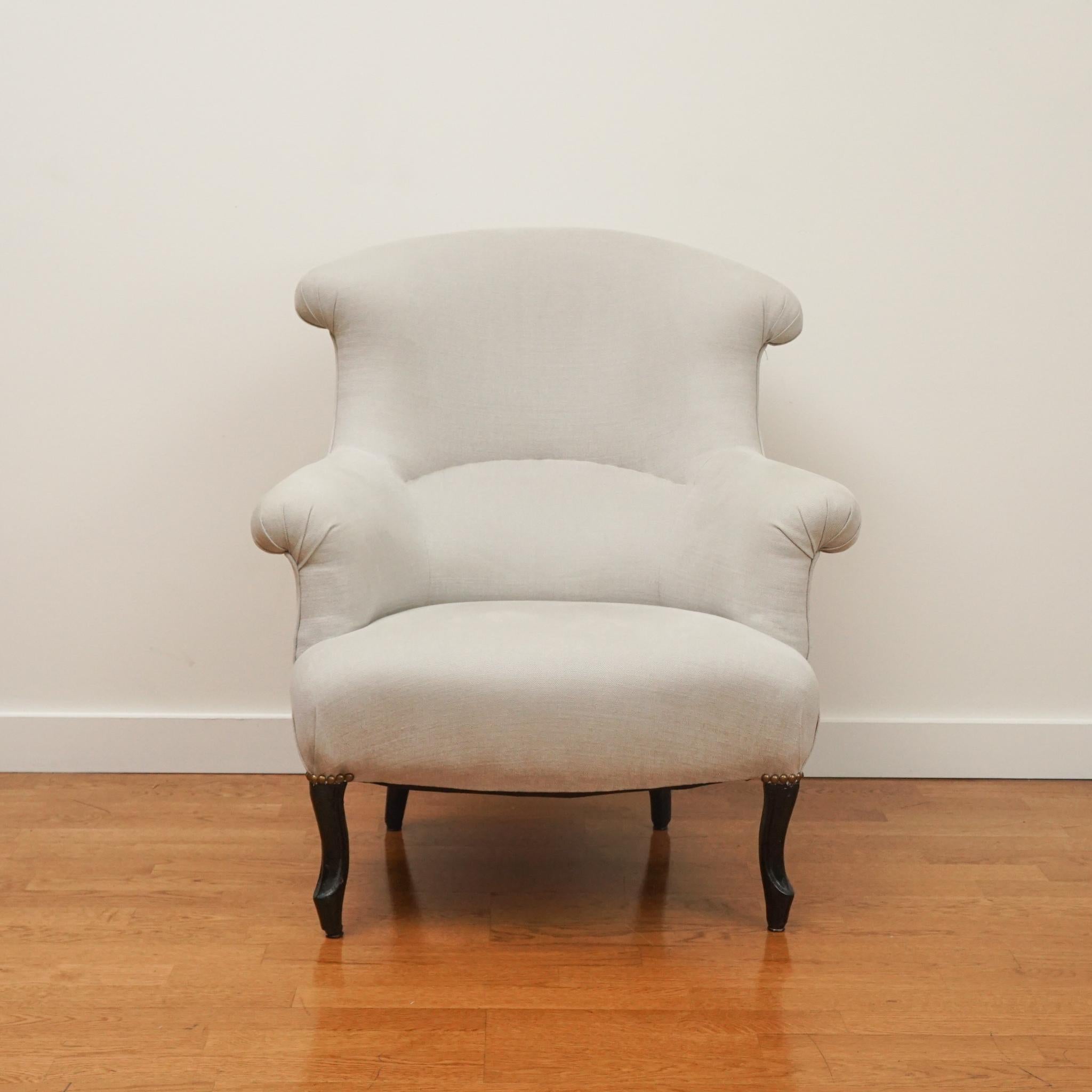Stylized Mid-Century Modern Upholstered Wing Chair For Sale at 1stDibs