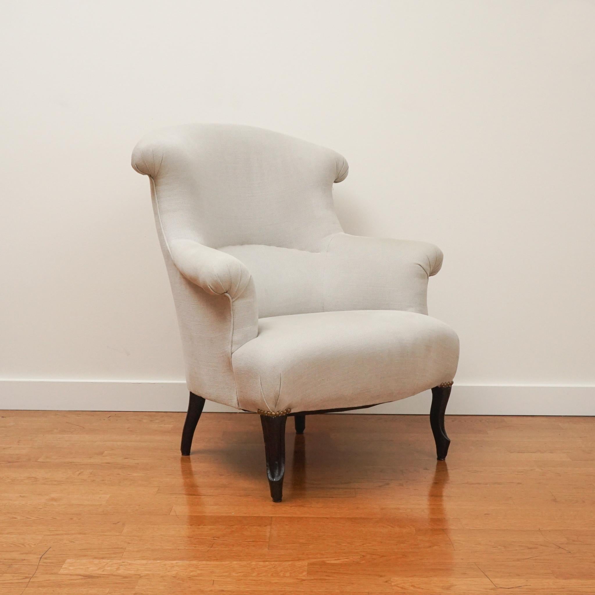 Stylized Mid-Century Modern Upholstered Wing Chair For Sale at 1stDibs