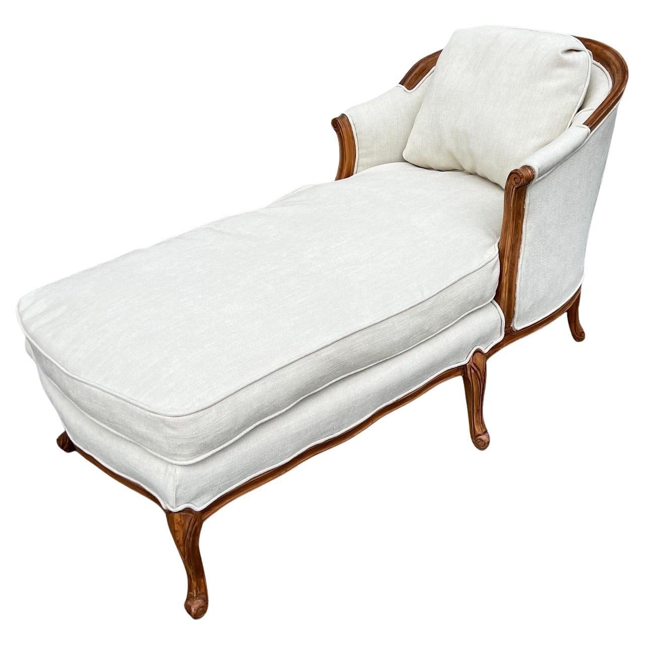 French Louis XV Style Green-Lacquered and Parcel Giltwood Carved Chaise ...