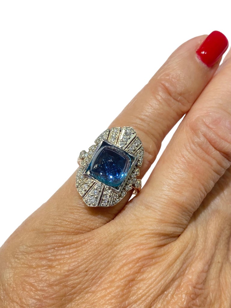 Sugarloaf Cabochon and Diamond Shield Ring Pink Gold For Sale at 1stDibs