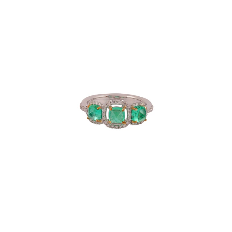 Colombian Emerald Sugarloaf Shape Three-Stone Ring 18k For Sale at 1stDibs
