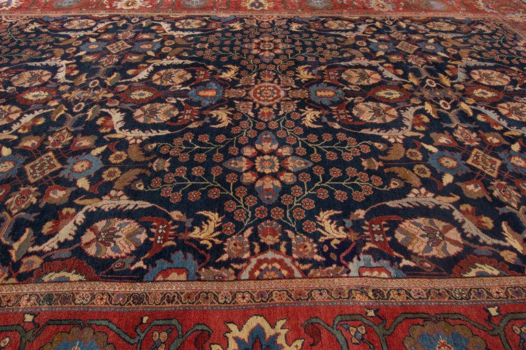 Sultanabad Rug For Sale at 1stDibs