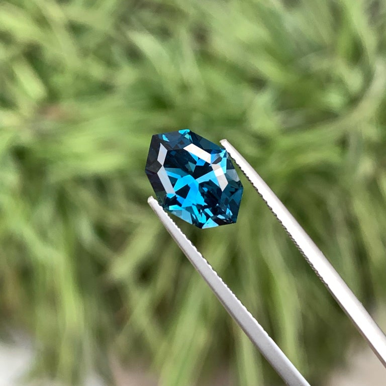 Sumptuous London Blue Topaz Gemstone 4.25 Carats Topaz Gemstone Mystic ...