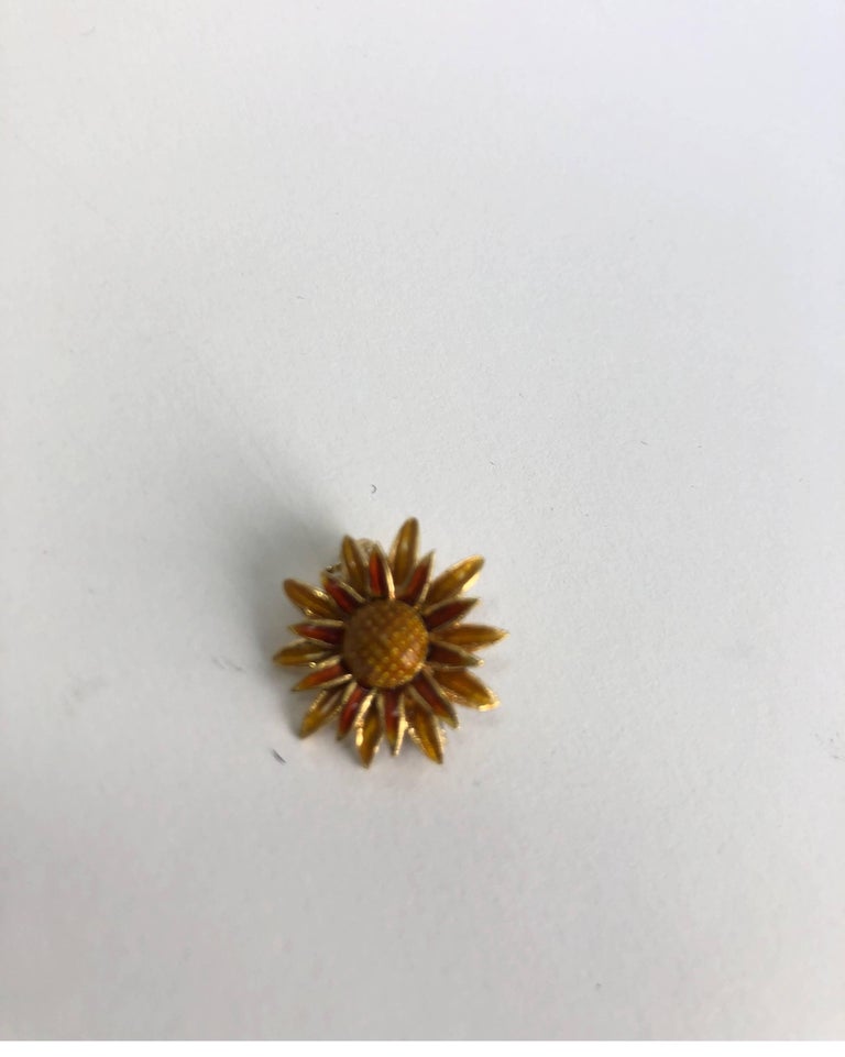 Sunflower Pin in 18 Karat Yellow Gold Nicely Enameled For Sale at 1stDibs