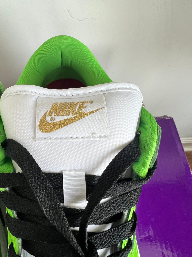 Supreme x Nike Dunk low Green Star Hype Green size US6.5 For Sale at ...