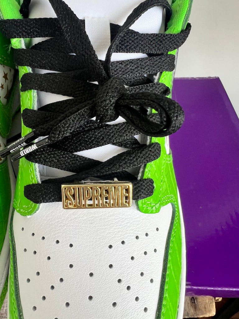 Supreme x Nike Dunk low Green Star Hype Green size US6.5 For Sale at ...