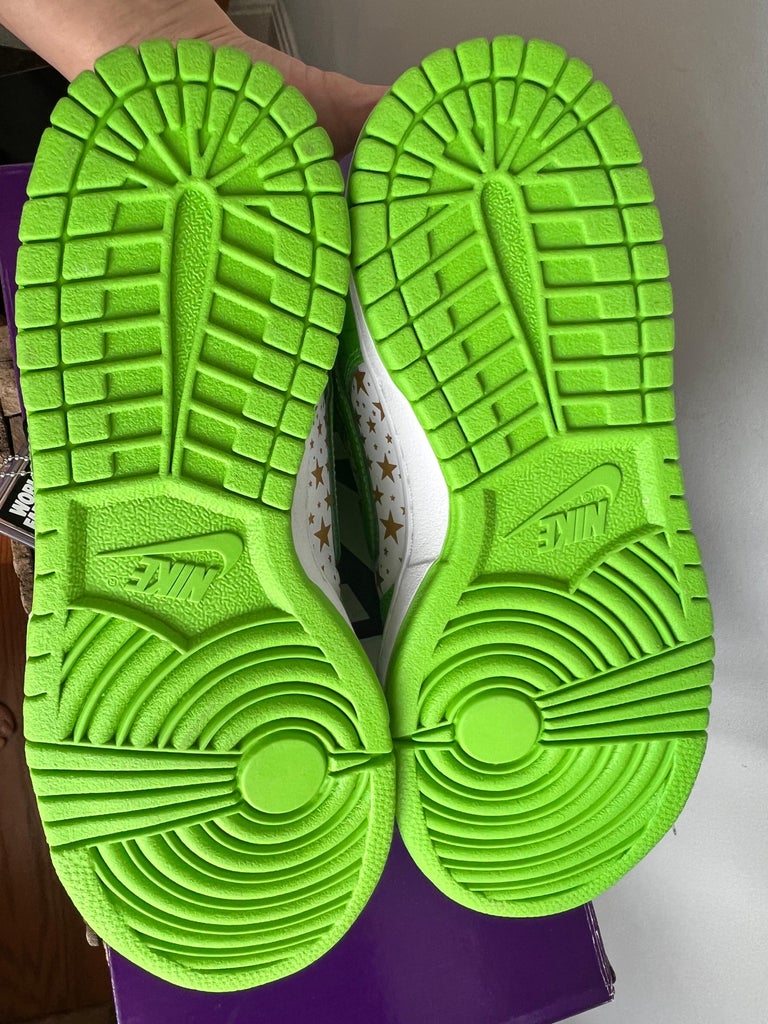 Supreme x Nike Dunk low Green Star Hype Green size US6.5 For Sale at ...