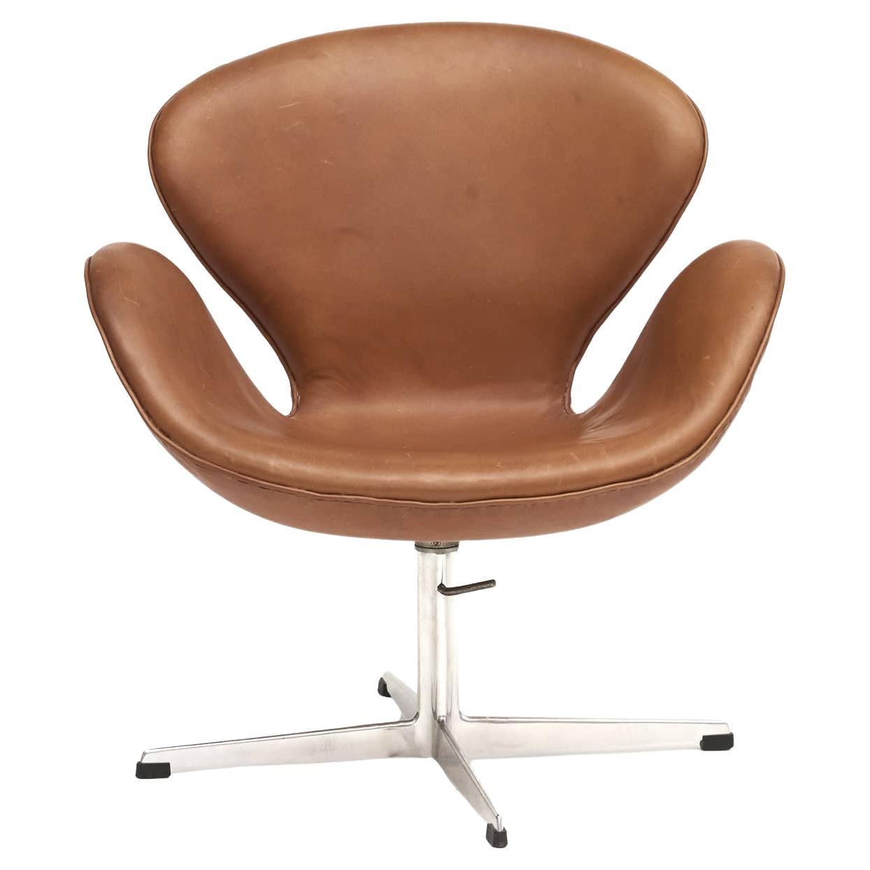 Svanen or Swan Chair by Arne Jacobsen at 1stDibs