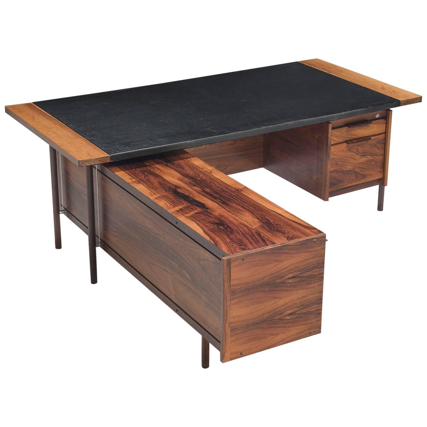 Sven Ivar Disten Restored Corner Desk in Leather and Rosewood For Sale ...