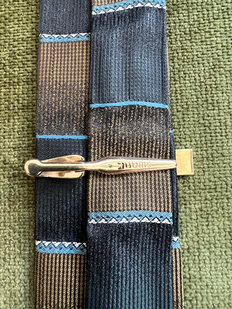 Swank 1960s Art Deco Gold Plated Tie Clip For Sale at 1stDibs