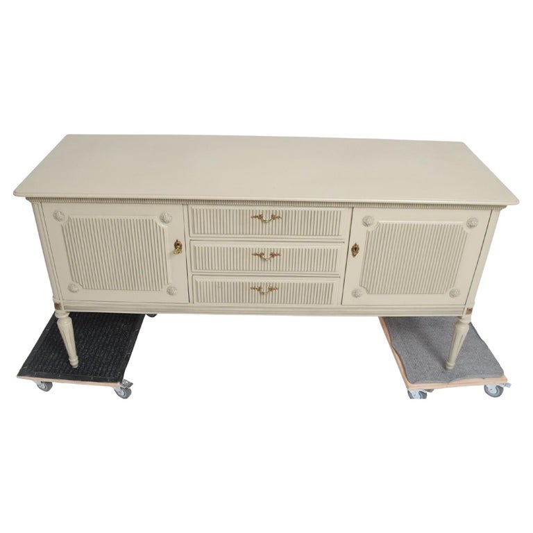 Swedish Cool Gray Painted Gustavian Style Sideboard For Sale at 1stDibs