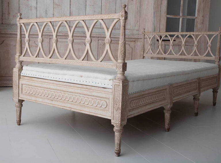 Swedish Daybed Sofa in the Gustavian Style at 1stdibs