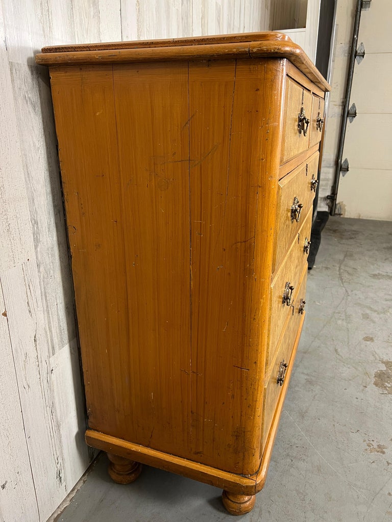 Swedish Faux Painted Grain Chest of Drawers For Sale at 1stDibs