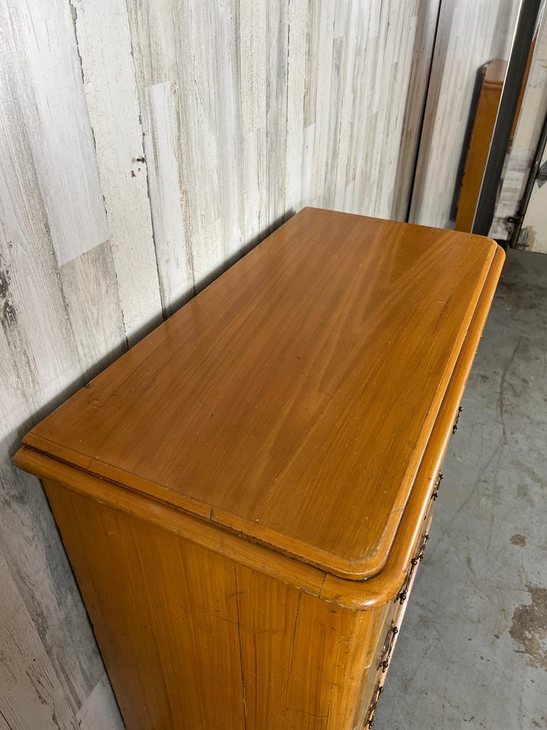 Swedish Faux Painted Grain Chest of Drawers For Sale at 1stDibs