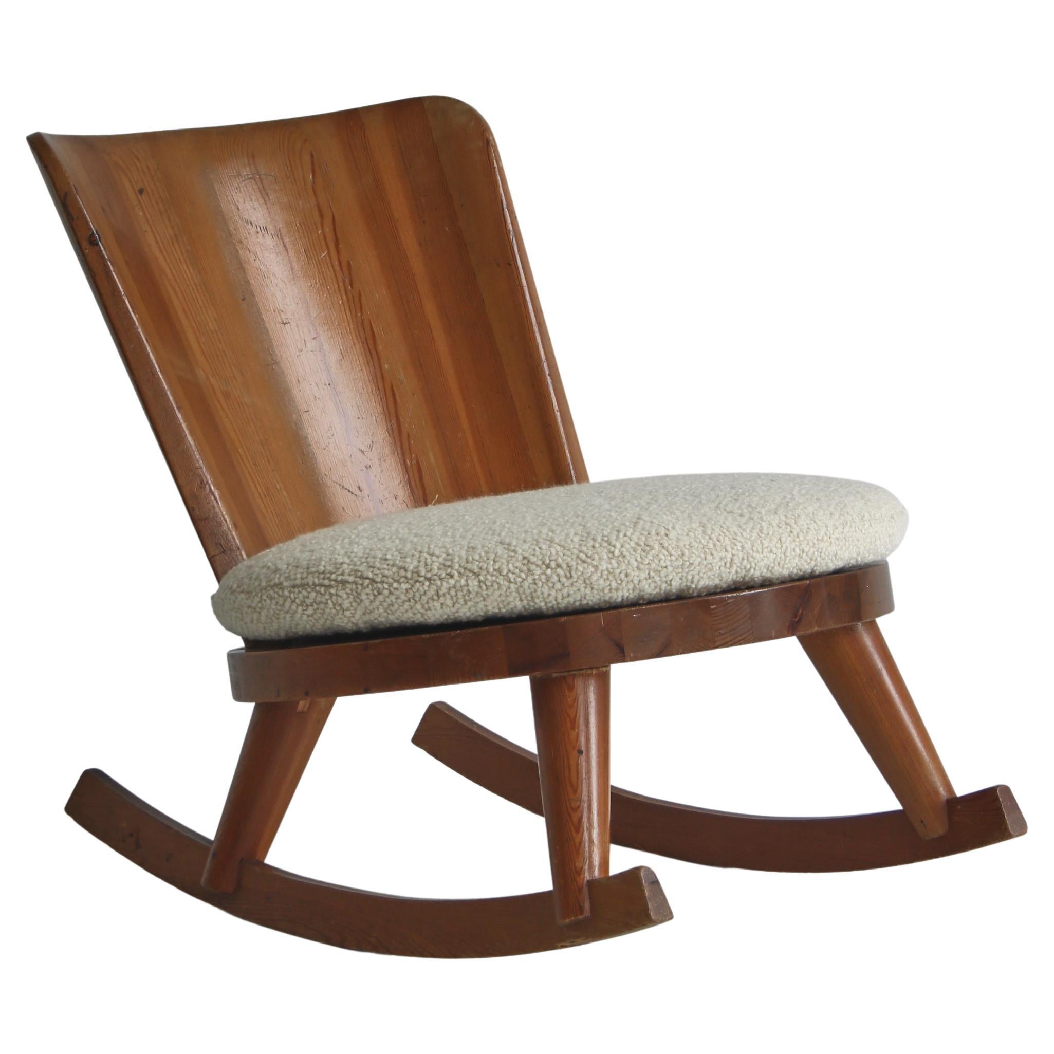 1930s Italian Rocking Chair By Giuseppe Pagano at 1stDibs