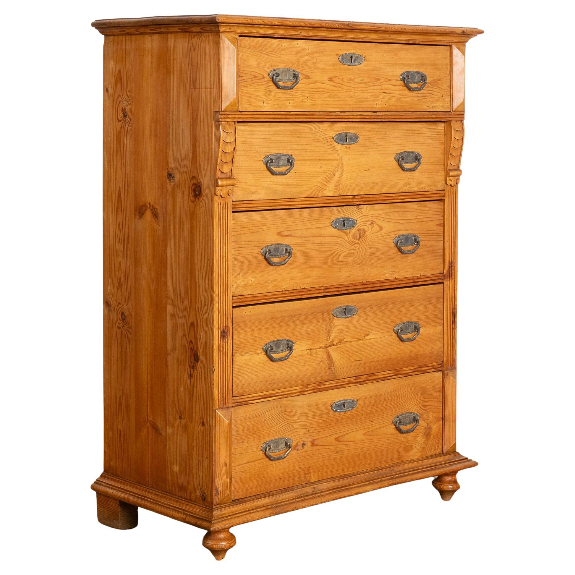 Pine Chest of Five Drawers For Sale at 1stDibs