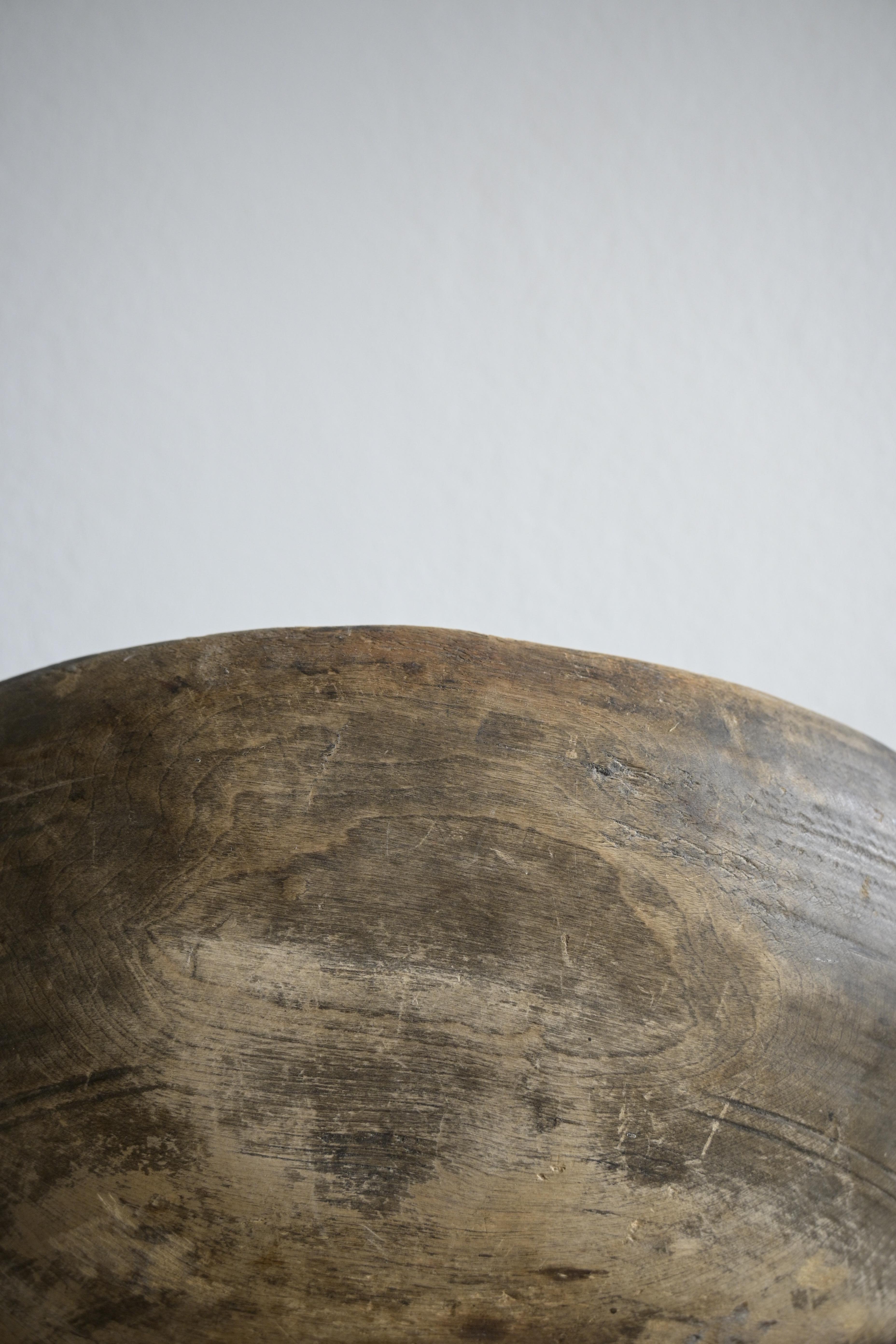 Swedish turned birch Bowl 18th century For Sale at 1stDibs