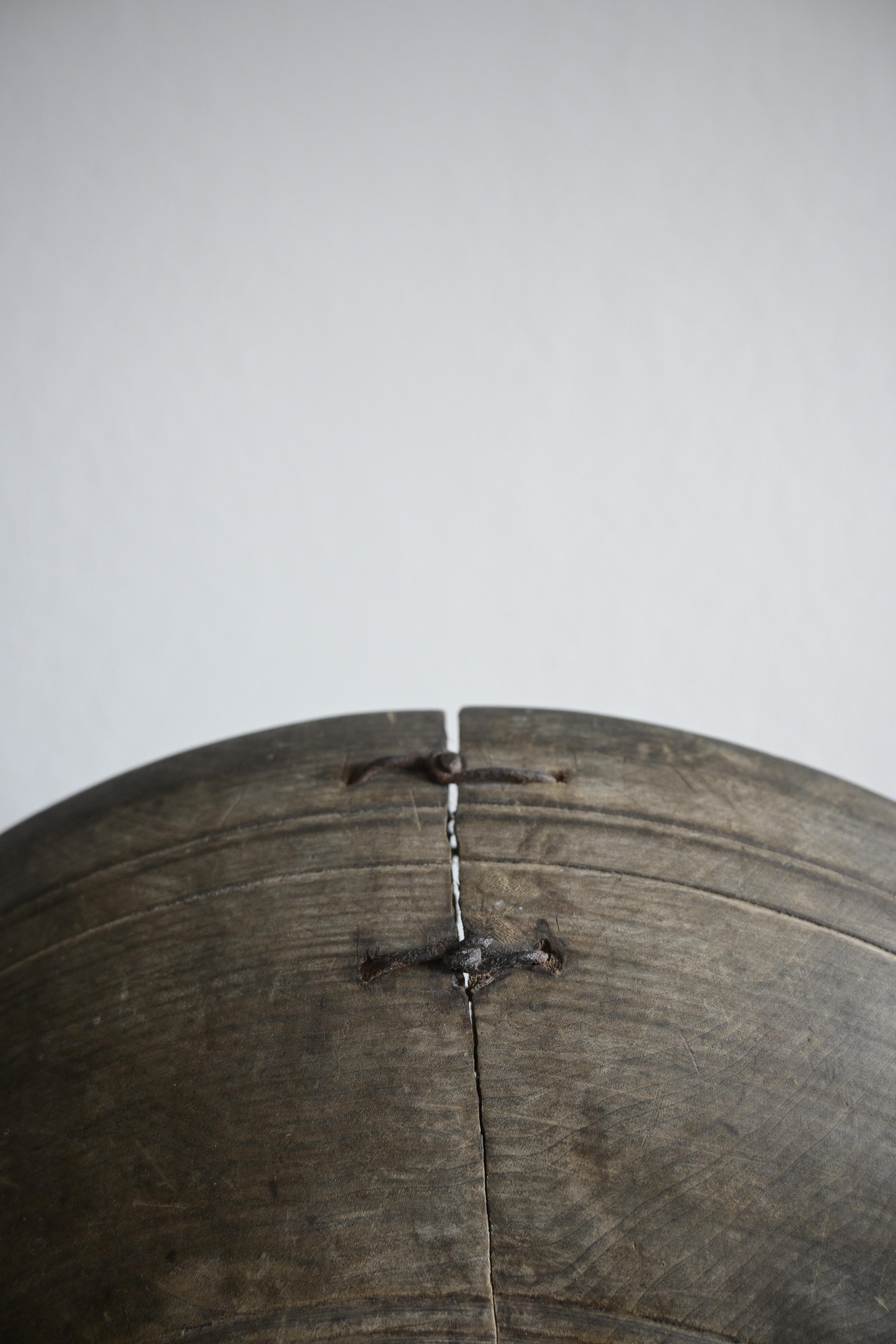 Swedish turned birch Bowl 18th century For Sale at 1stDibs