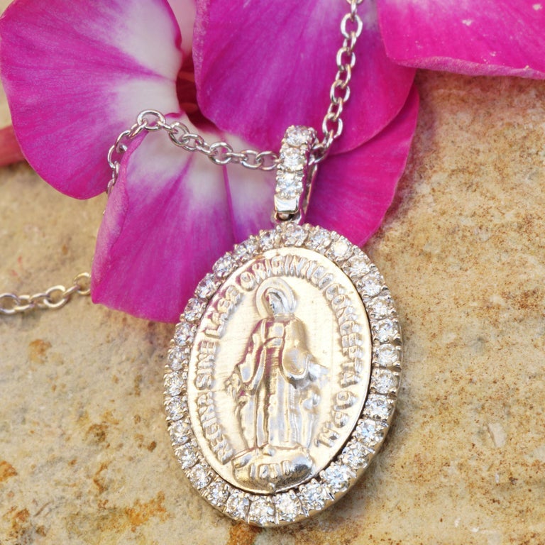 Sweet Madonna Pendant Made in Italy 0.21 Ct TW VS White Gold 18 Kt ...