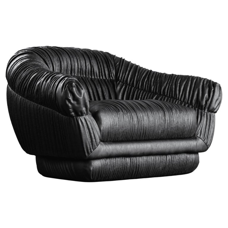 Swerve Lounge Chair - Modern Design in Faux Lambskin Black For Sale at ...