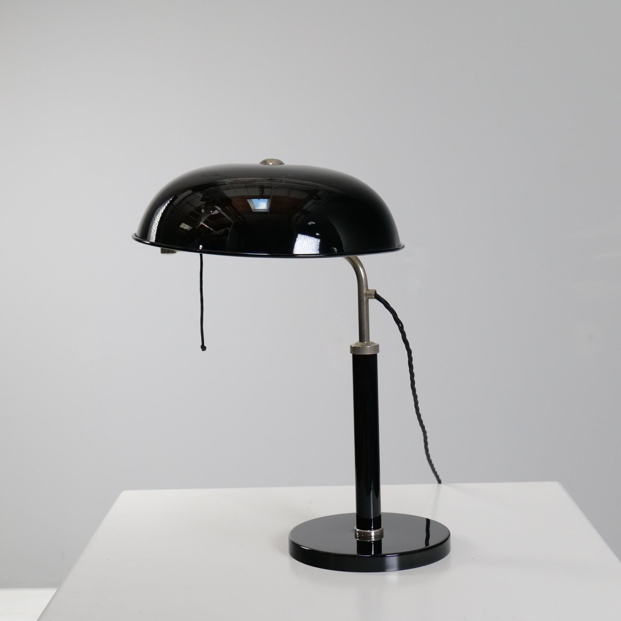 Swiss Art Deco 'Quick 1500' Lamp by Alfred Mueller for Amba, 1930s at ...