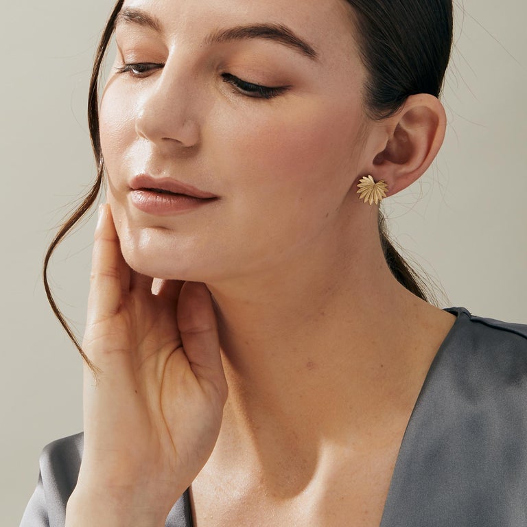 Syna Yellow Gold Palm Leaf Earrings For Sale at 1stDibs