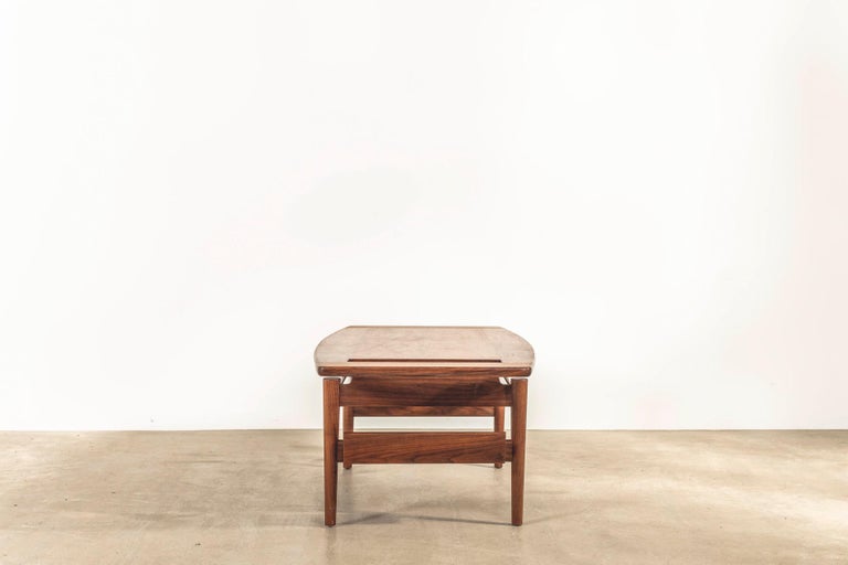 T390 Low Table with Magazine Rack in Walnut by Jens Risom at 1stDibs