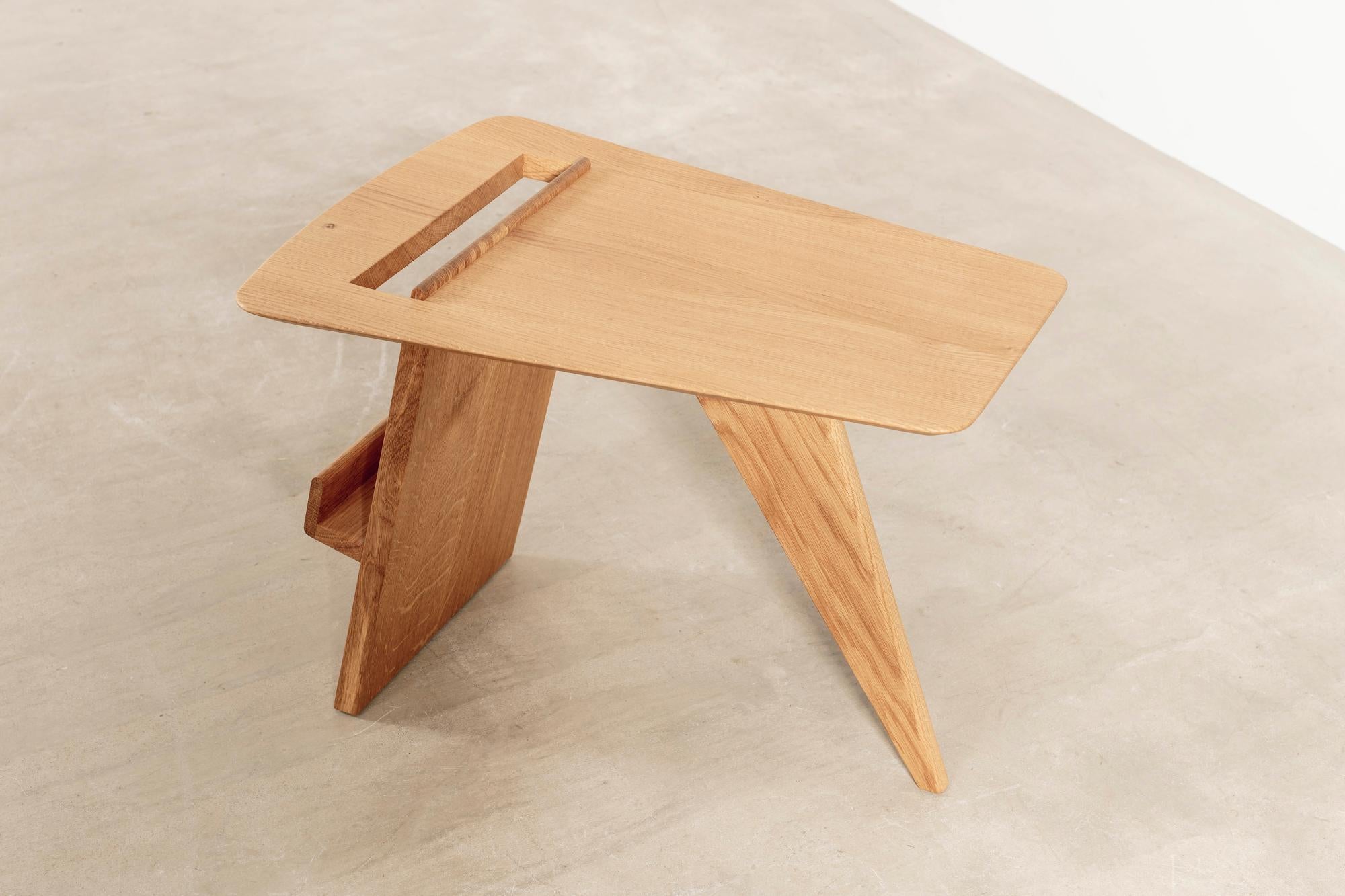 Jens Risom T539 Magazine Table in Oak at 1stDibs | jens risom magazine ...