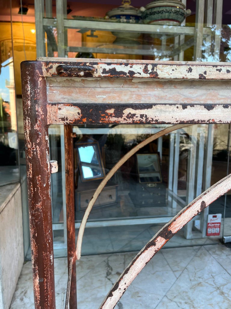 Table in Iron and Lioz Stone 20th Century For Sale at 1stDibs