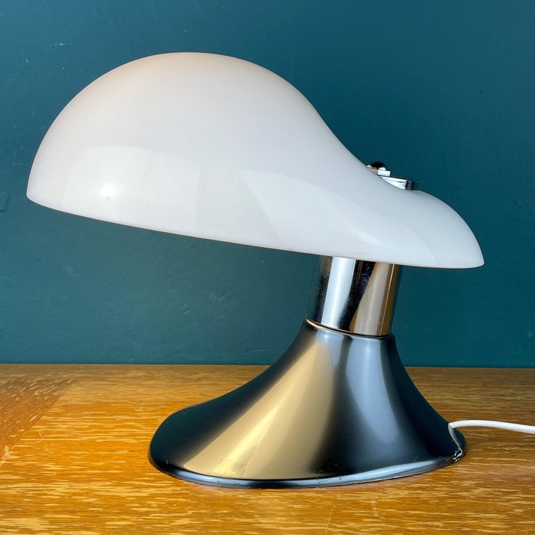 Table lamp Cobra by Harvey Guzzini Italy 1960s For Sale at 1stDibs